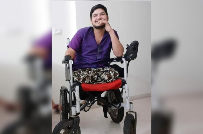 Suraj Tiwari Success Story: सफलता के शिखर पर चमका 'सूरज'; UPSC इंटरव्यू ...