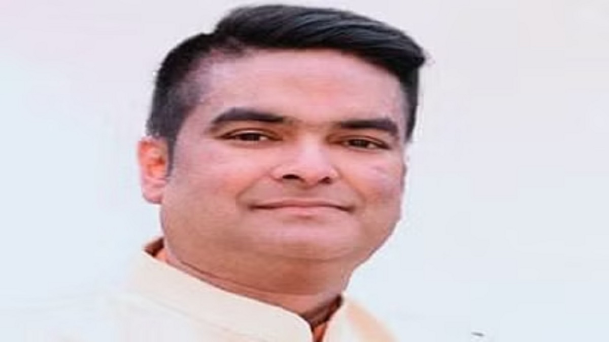 'धर्म परिवर्तन कराने वालों का गला काट दो', भाजपा नेता ने दिया विवादित बयान - BJP MLA Rikesh Sen ...