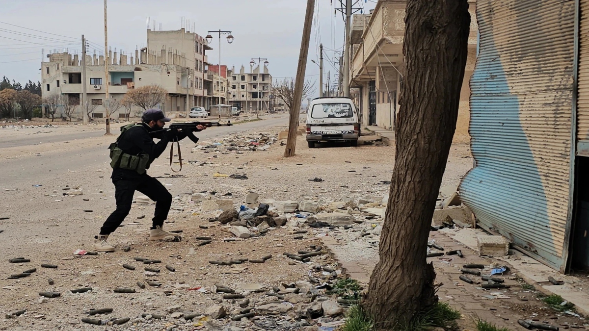 Syria violence में अब तक एक हजार लोगों की मौत, जानें कैसे हुई हिंसा की ...