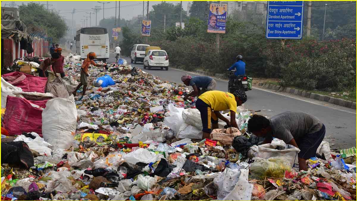 दिल्ली में अब फ्री में नहीं उठेगा कचरा, हर महीने इस तरीके से लगेगा यूजर ...