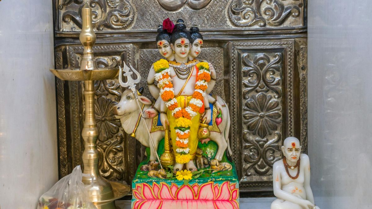 सोम प्रदोष व्रत आज, जानें पूजा विधि और शुभ मुहूर्त - Som Pradosh Vrat ...