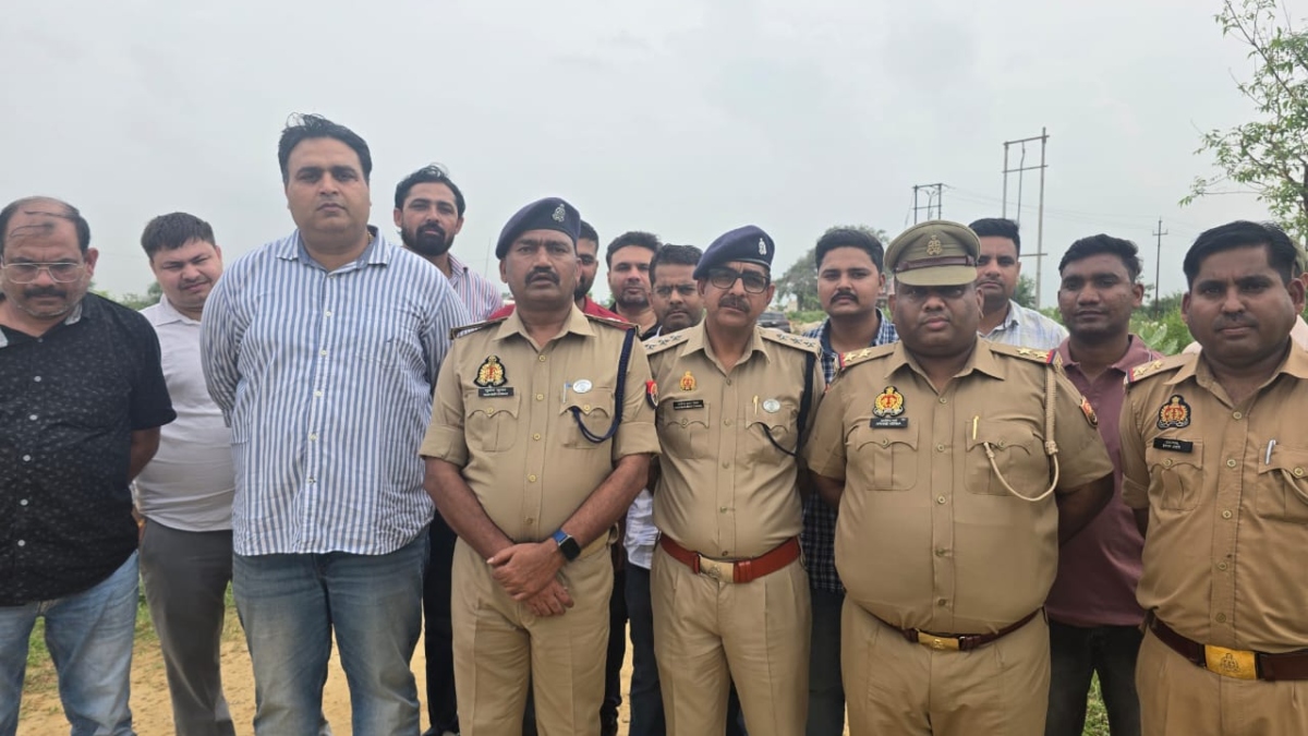 Greater Noida News: शासन द्वारा चिन्हित माफिया का ग्रेटर नोएडा में ...