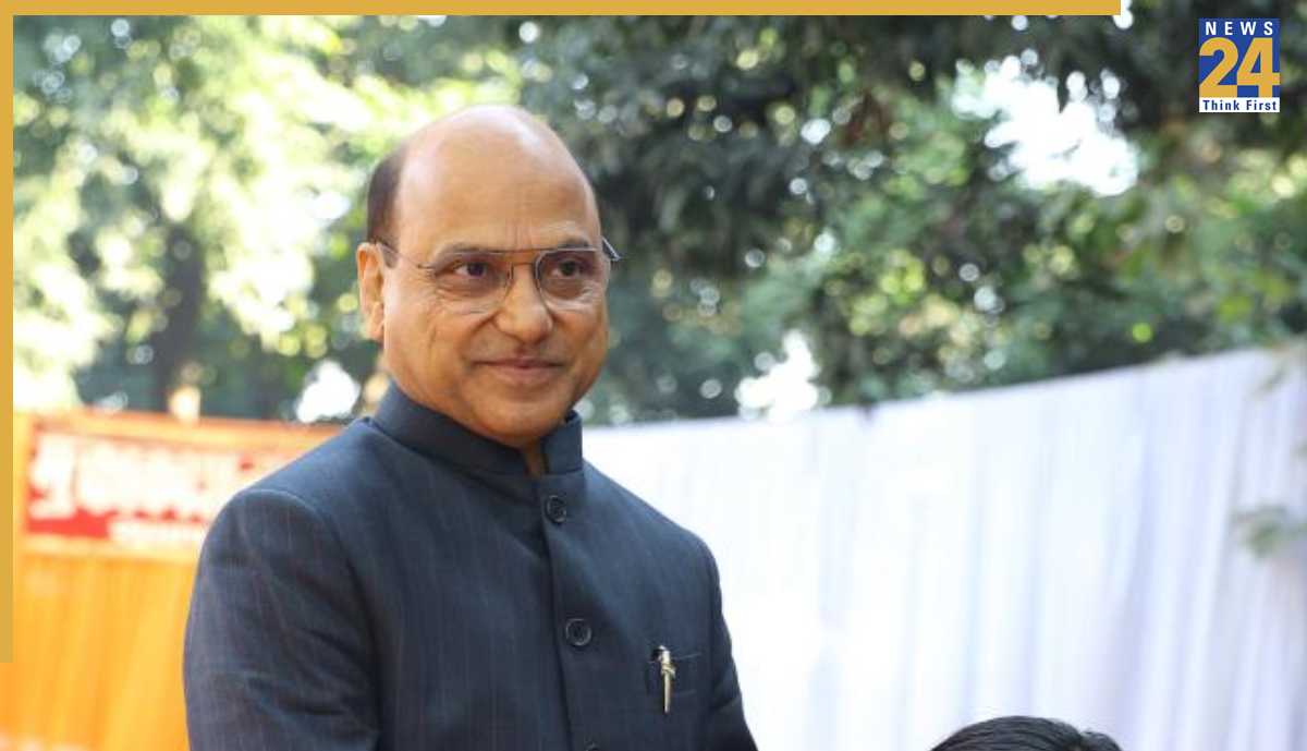 कौन हैं IRS डॉ प्रेम वर्मा? वित्त मंत्रालय में बने एडिशनल सेक्रेटरी ...