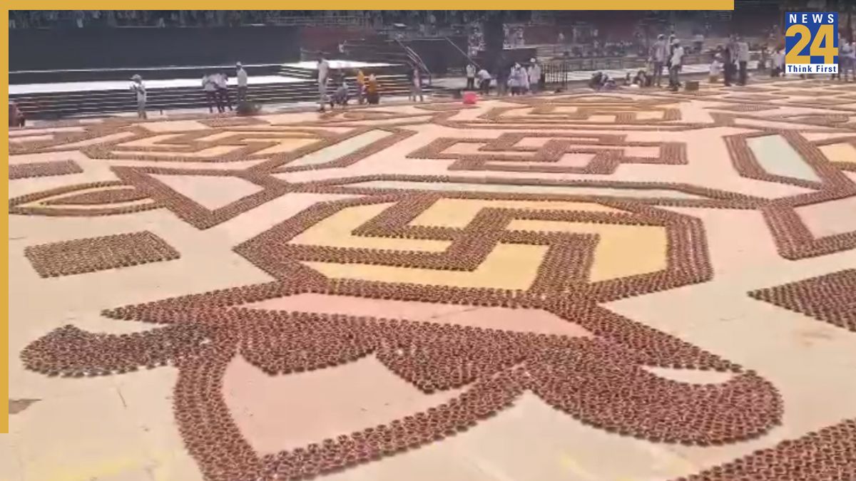 Ayodhya Diwali 2025: दिवाली पर अयोध्या फिर रचेगी इतिहास, 26 लाख दीयों ...
