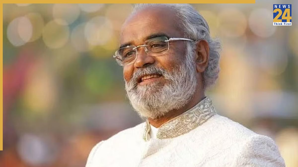 BMW कार और फ्लैट ग‍िफ्ट करने के बाद, इस दिवाली कर्मचारियों को क्या ...