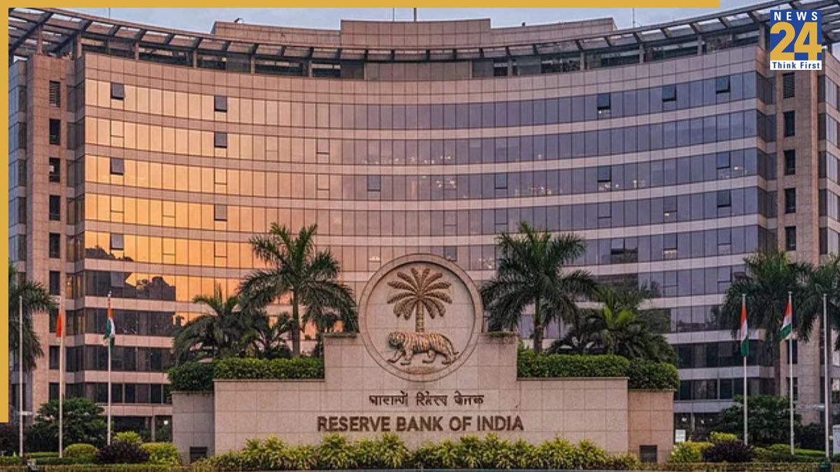RBI ने इन 3 बैंकों को बताया सबसे सुरक्षित, नहीं है तो खुलवा लें यहां ...